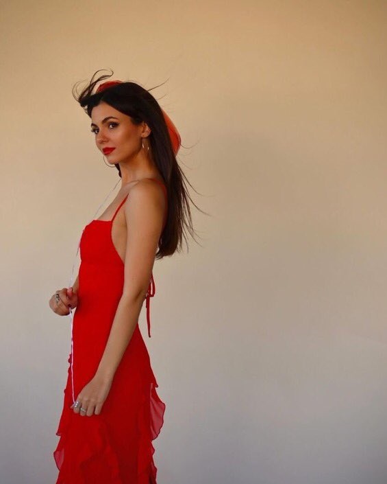 Victoria Justice Releases New Single “Tripped” – BeautifulBallad